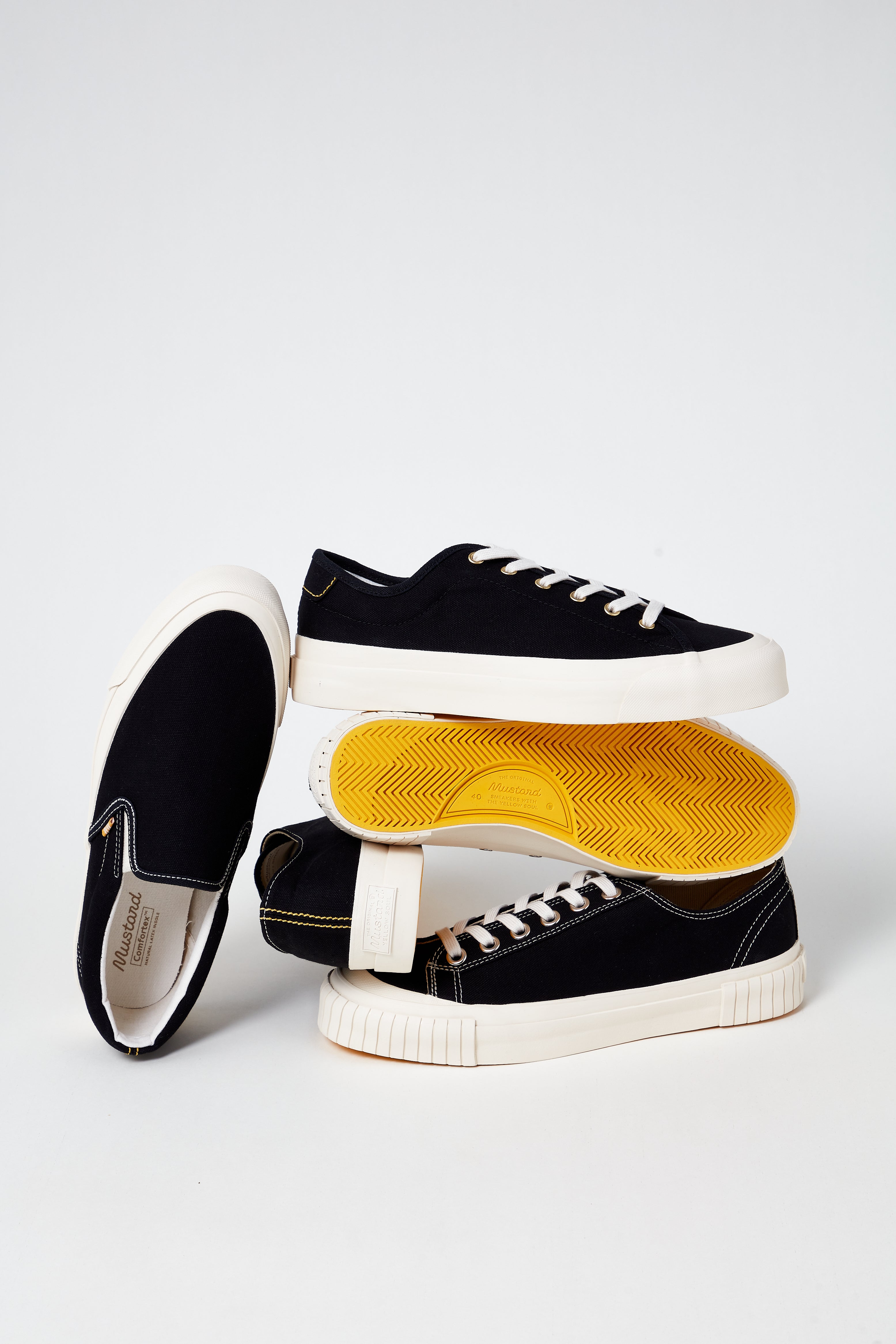 Team Black – Mustard Sneakers